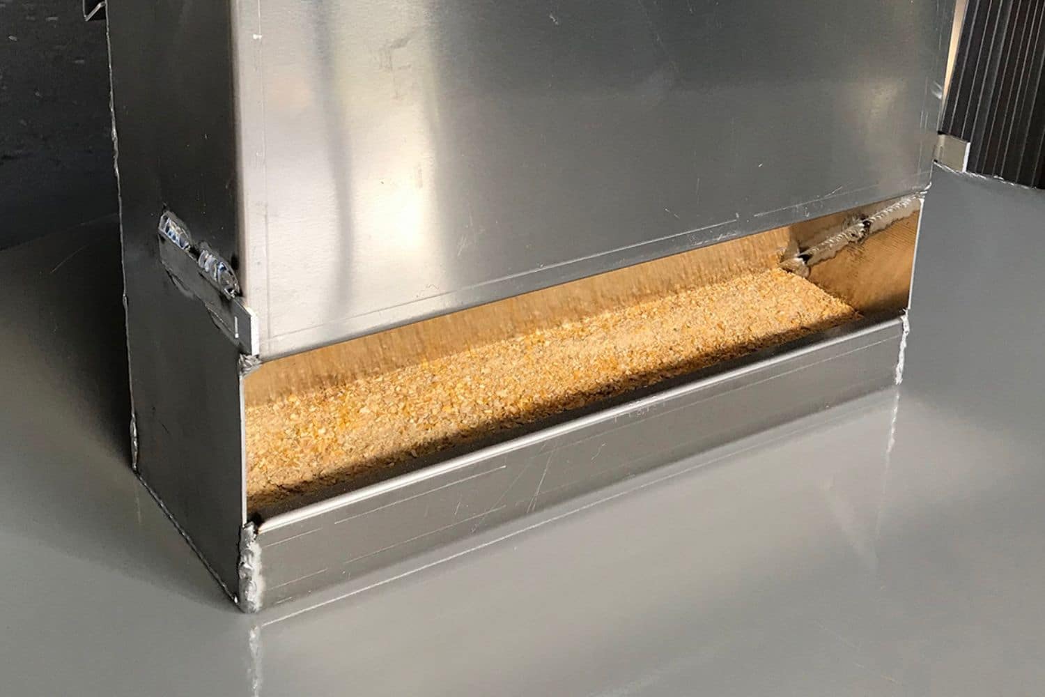 Aluminum Water and Feeder Set for Mobile Coop | Happy Farmer